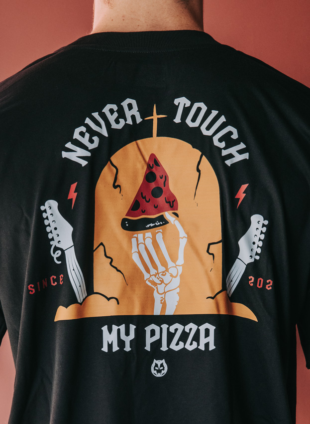 Never touch my pizza | Noir – Lupo Pizza Pau